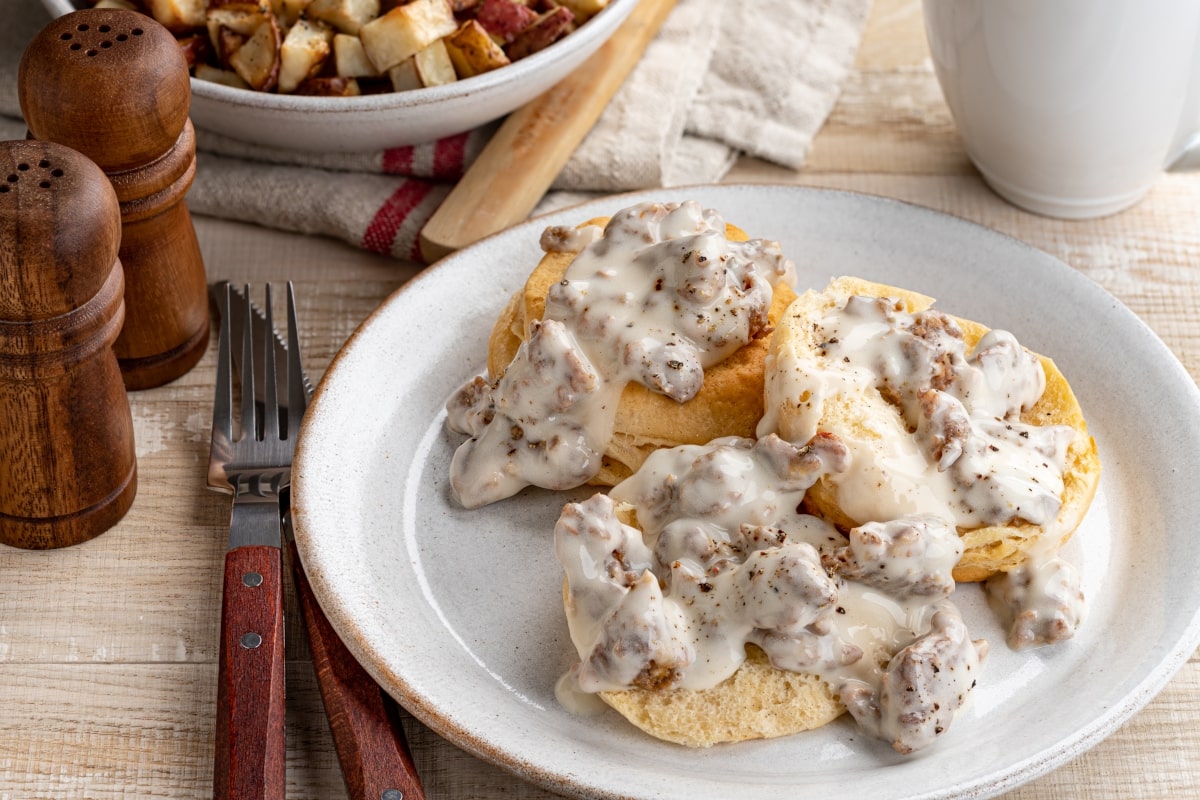 How to Make Homemade Biscuits and Gravy - Driftless Provisions